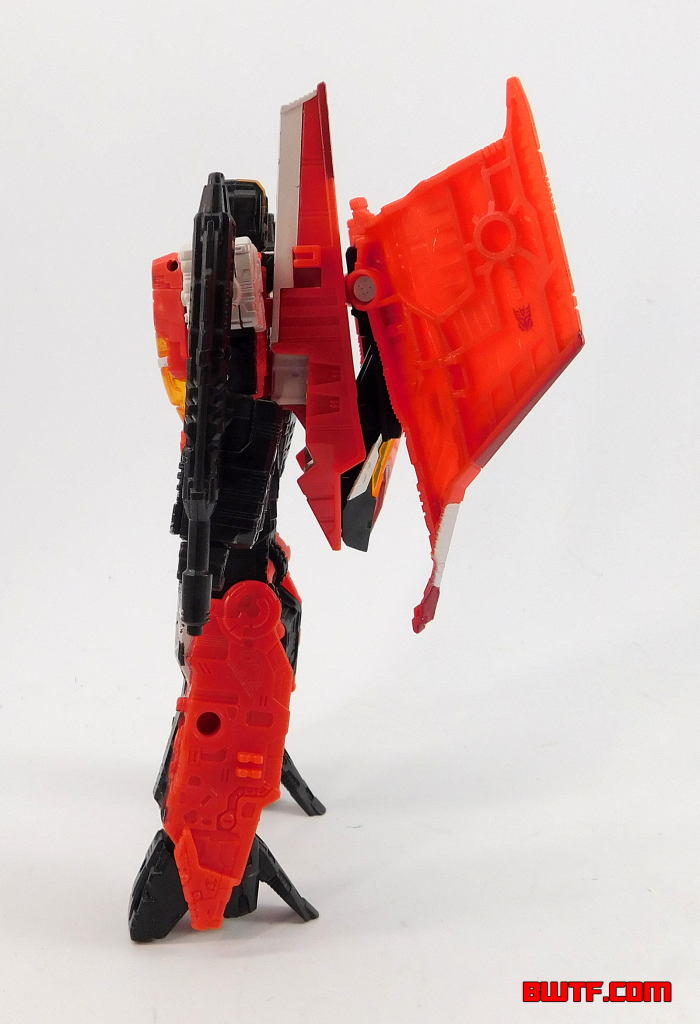 "Generations Selects" War for Cybertron: Siege Red Wing Toy Review ...